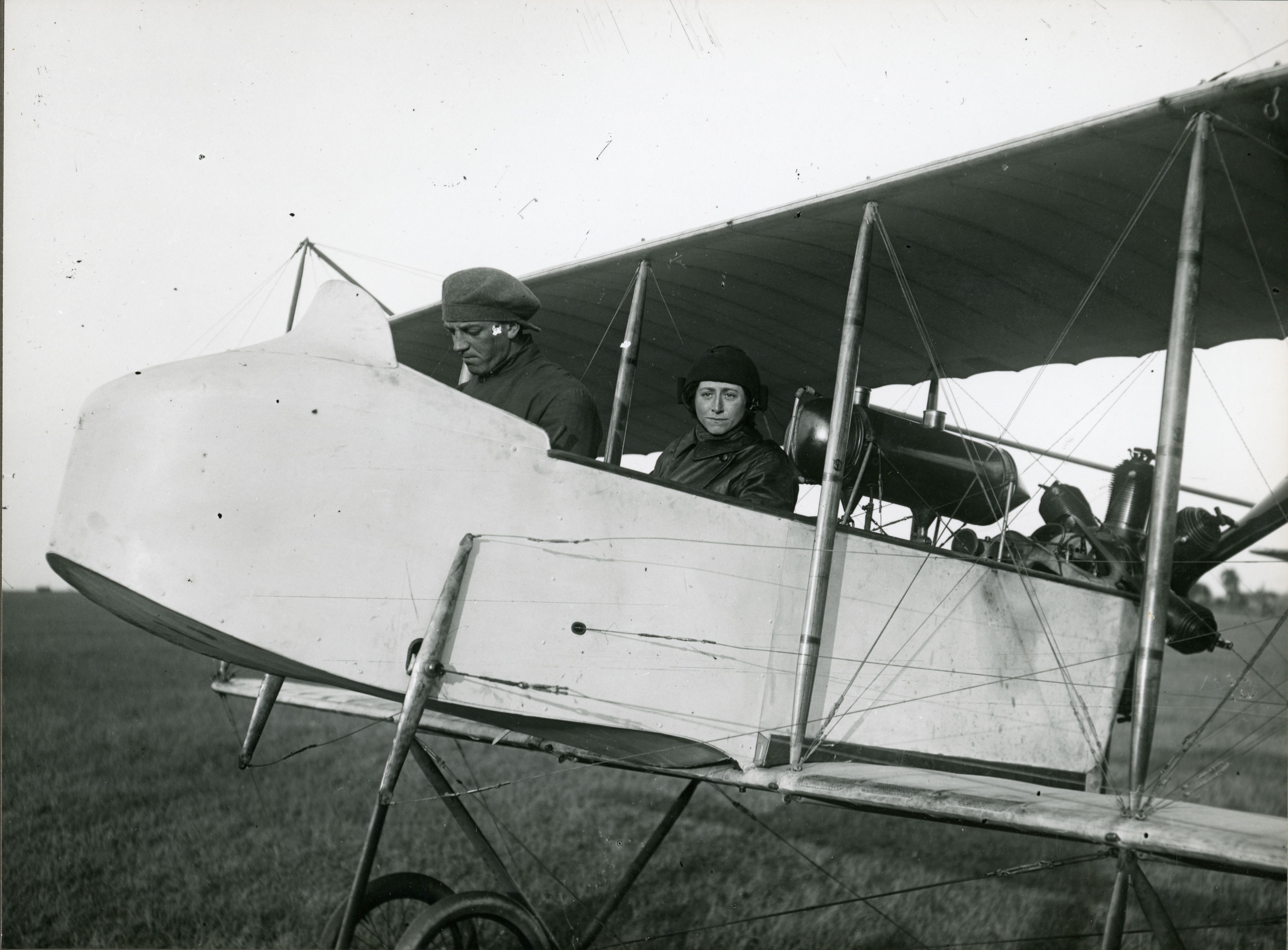 Prins Axel i et Henry Farman biplan fly, 1913 - Nationalmuseets ...