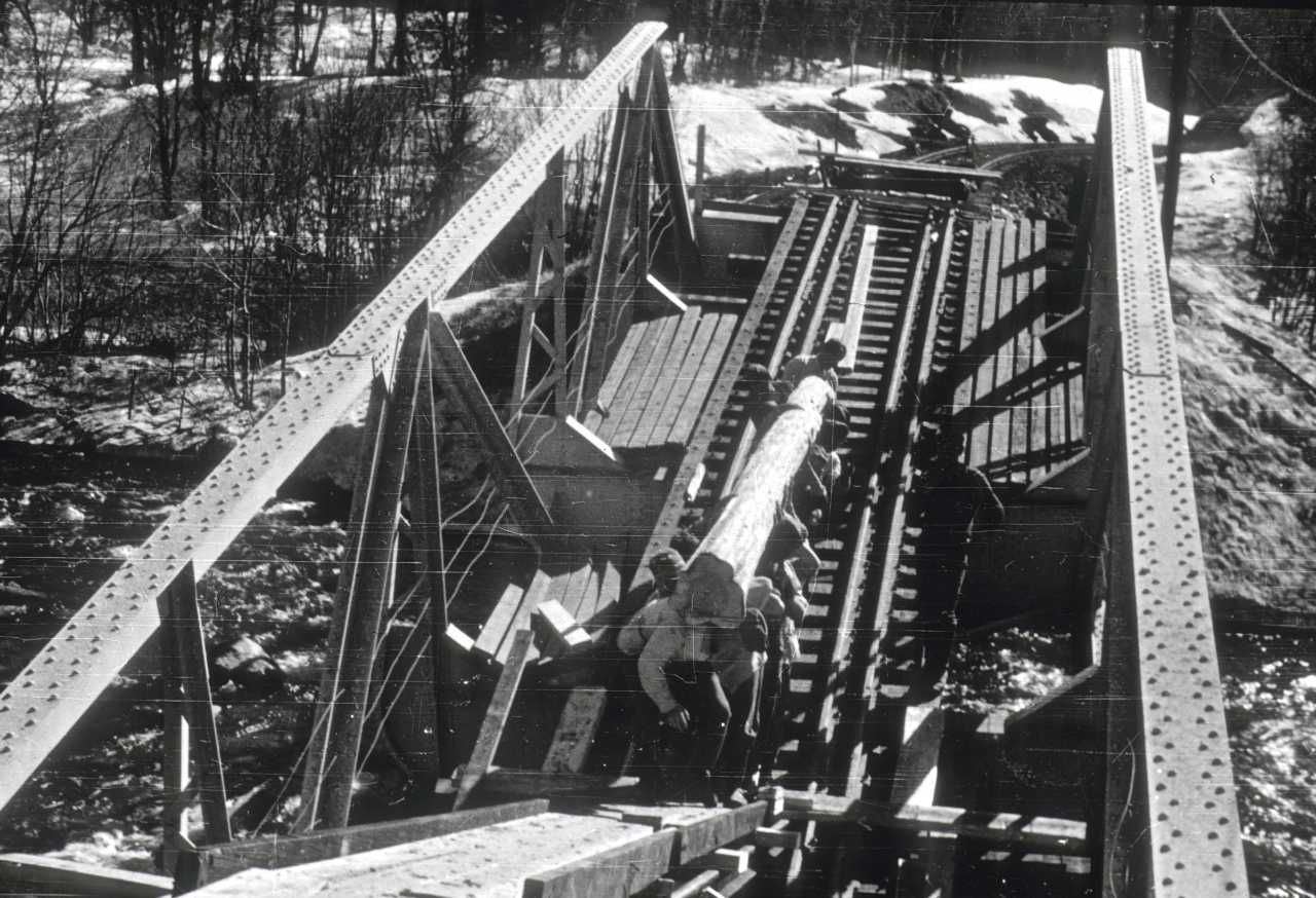 Diasserie: Kampene i Norge 1940 - Nationalmuseets Samlinger Online