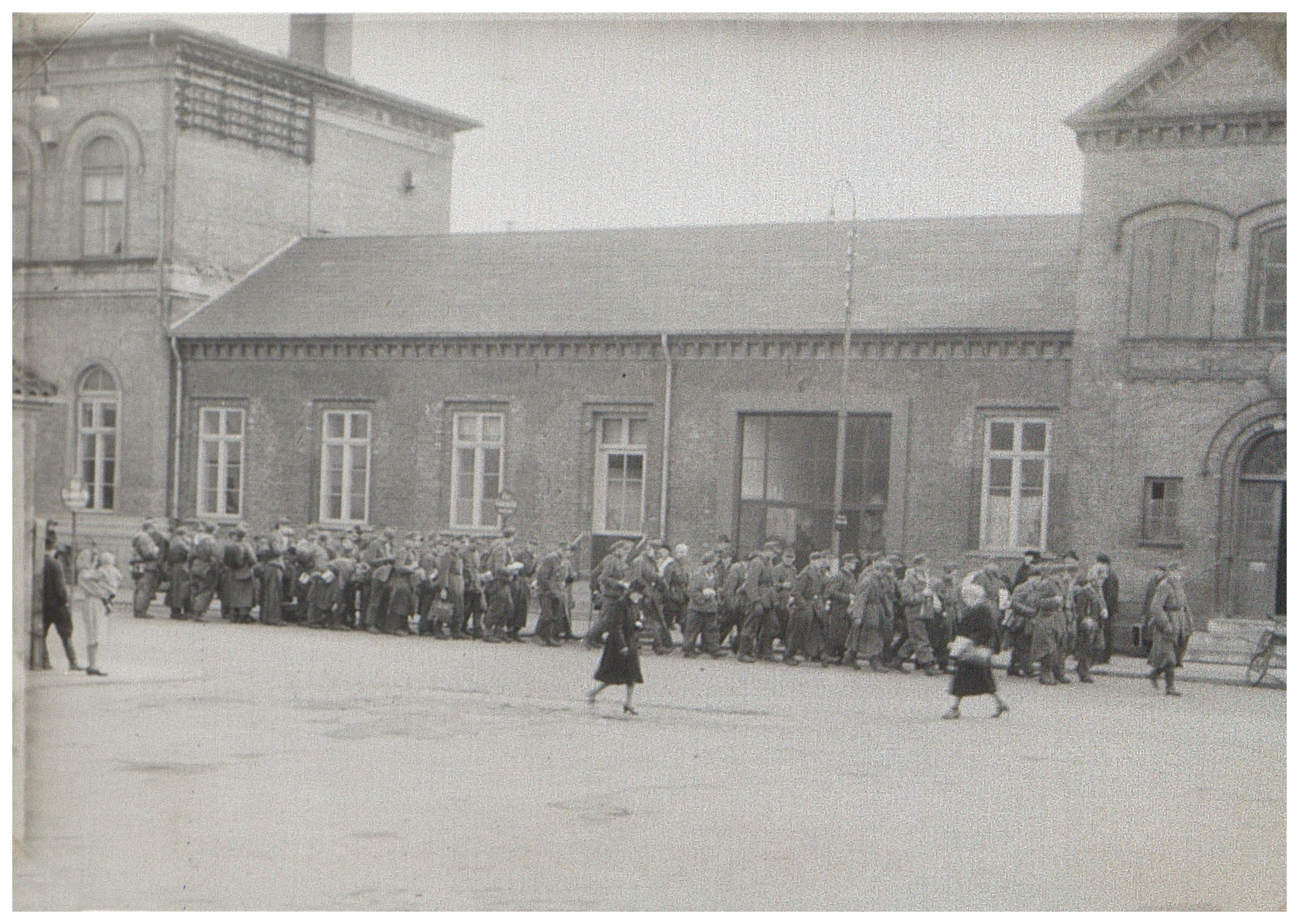 Bjarne Alstrups fotoalbum - Nationalmuseets Samlinger Online