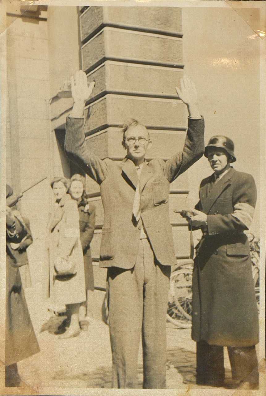 Arne Willumsens fotoalbum - Nationalmuseets Samlinger Online