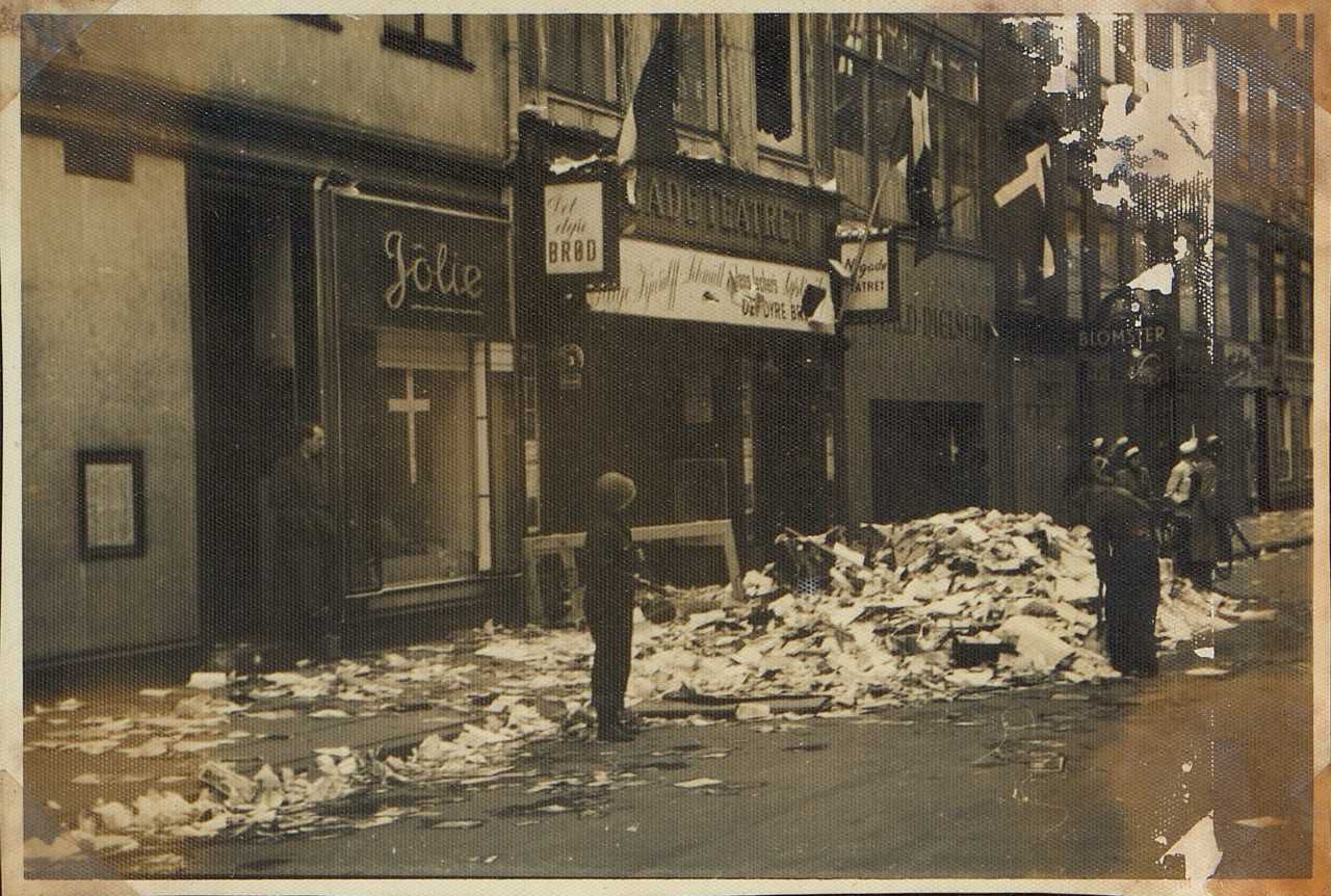 Arne Willumsens fotoalbum - Nationalmuseets Samlinger Online